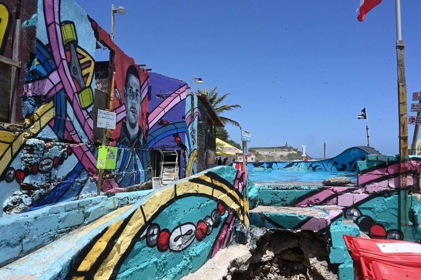 La Perla se llena de color con el inicio de la residencia de Bad Bunny ...