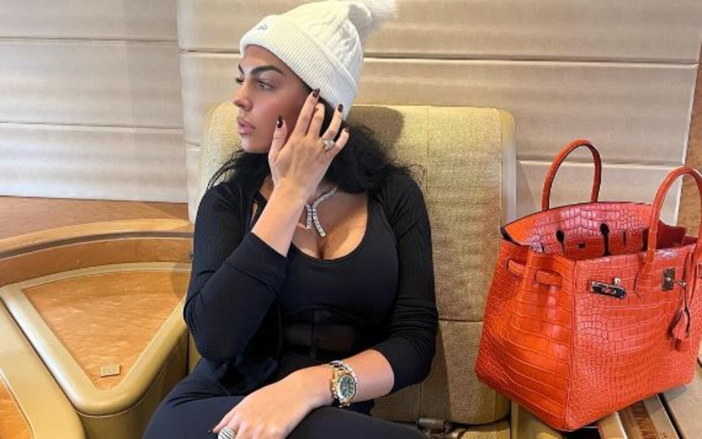 Exhiben por primera vez en París el bolso Birkin original de Hermès ...