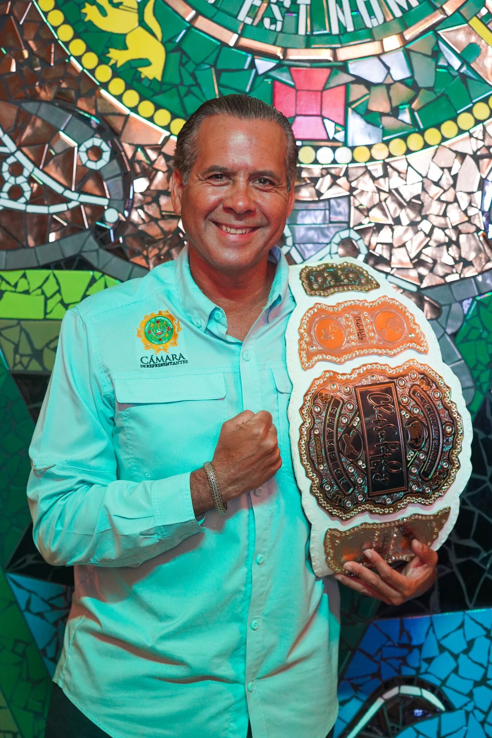 ¿Qué es esto? Georgie Navarro se declara campeón y Chicky Starr se ...