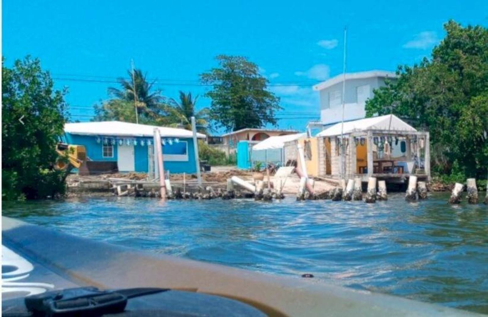 FOTOS: Denuncian remoción de mangle en Piñones con maquinaria pesada ...